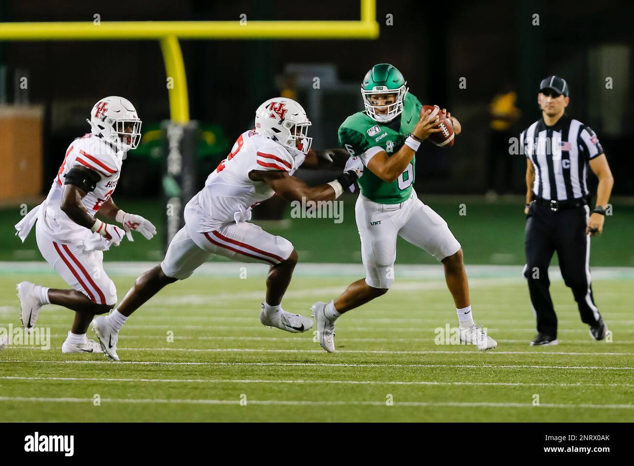 DENTON, TX - SEPTEMBER 28: North Texas Mean Green quarterback Mason ...