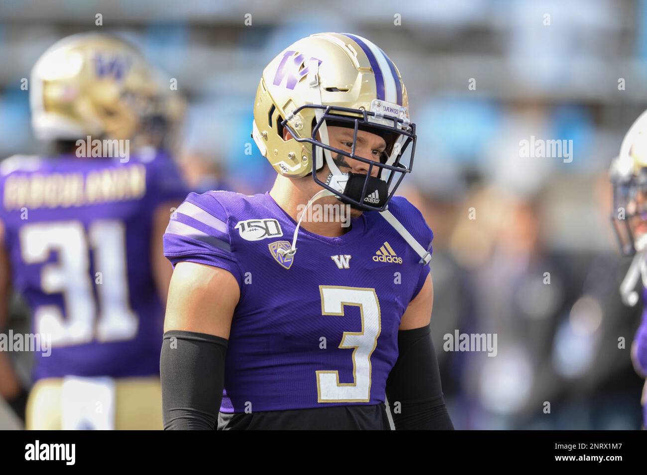 SEATTLE, WA - SEPTEMBER 28: Washington Huskies defensive back Elijah ...