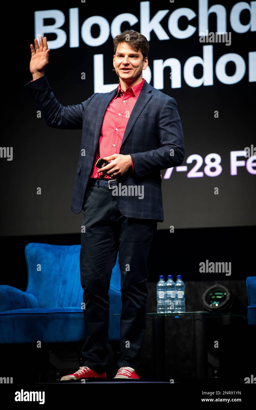 Location of the speakers chair hi-res stock photography and images - Alamy
