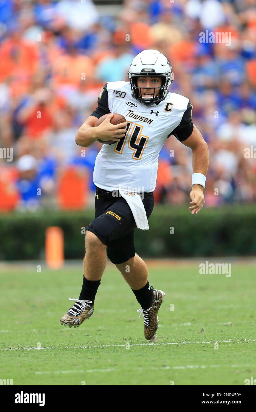 Towson Tigers quarterback Tom Flacco (14) against the Florida Gators ...