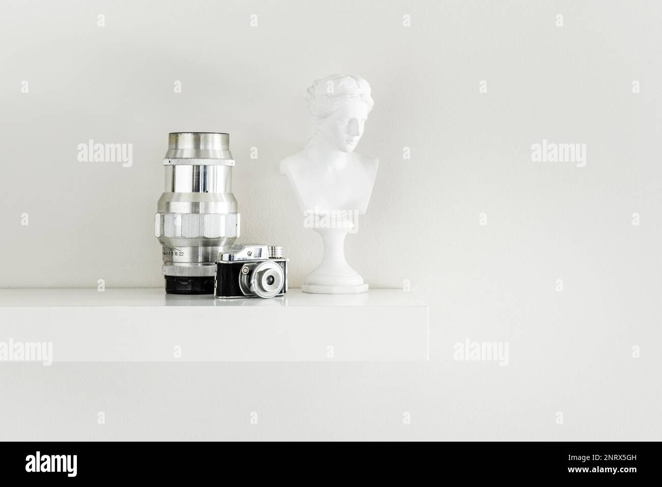 Few objects hi-res stock photography and images - Alamy