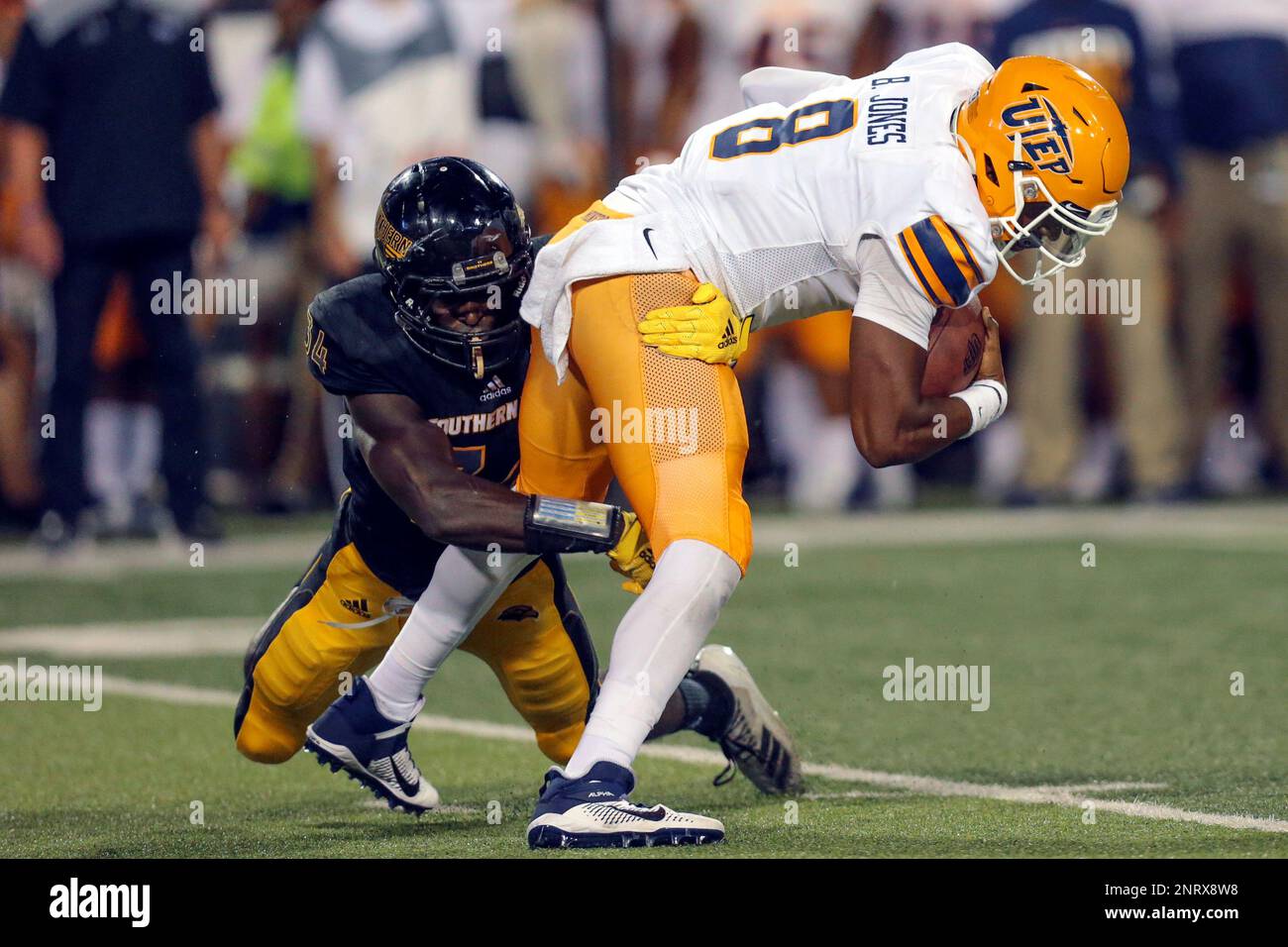 HATTIESBURG, MS - SEPTEMBER 28: Southern Miss Golden Eagles linebacker ...