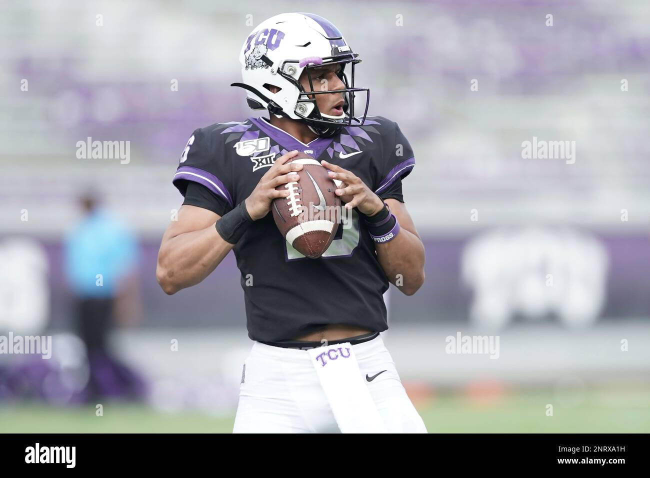 TCU Horned Frogs quarterback Alex Delton (16) throws the ball before ...