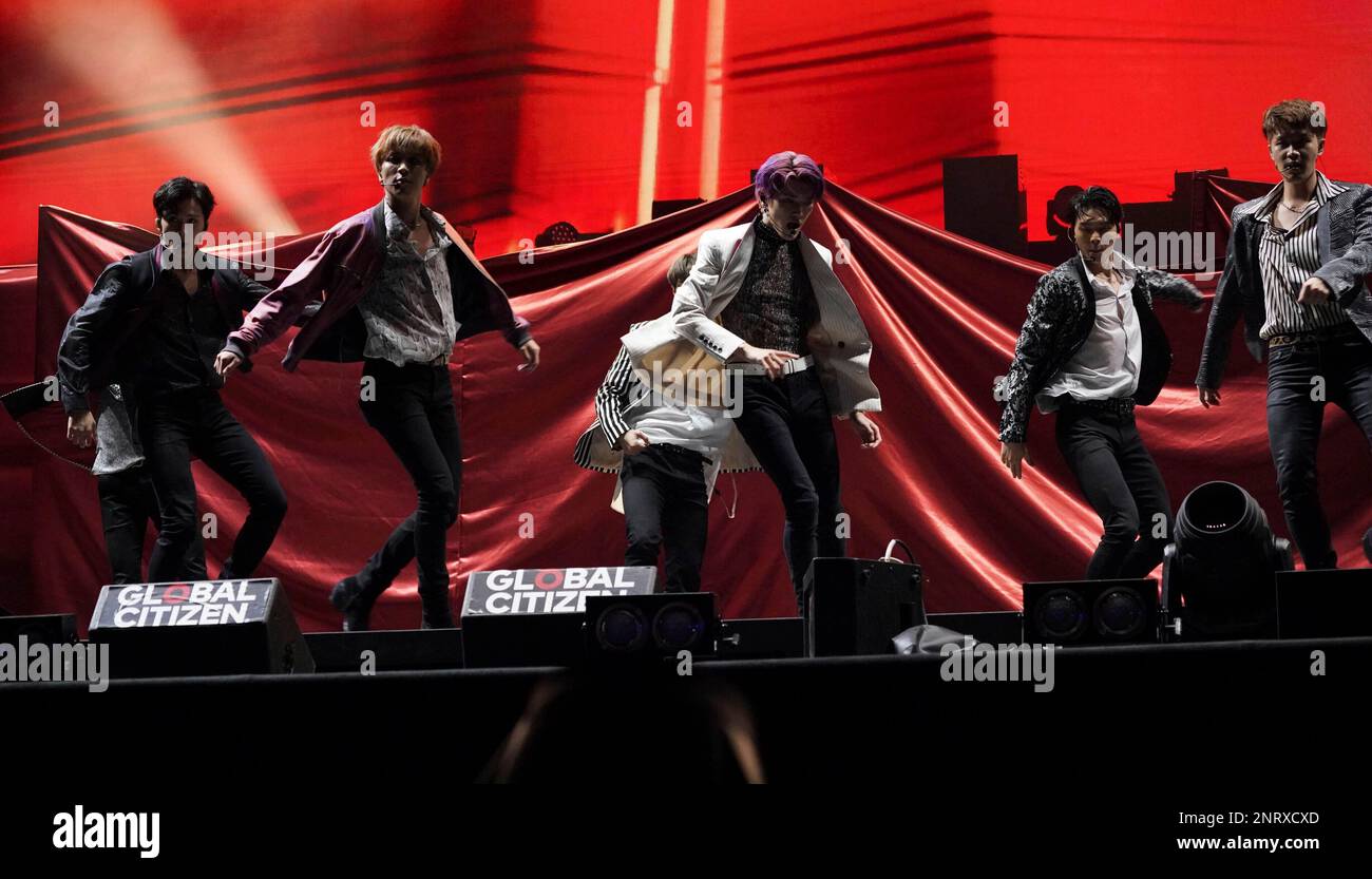 Photo by: John Nacion/STAR MAX/IPx 2019 9/28/19 NCT 127 (Seo Young Ho, Lee Dong Hyuck, Mark Lee ...