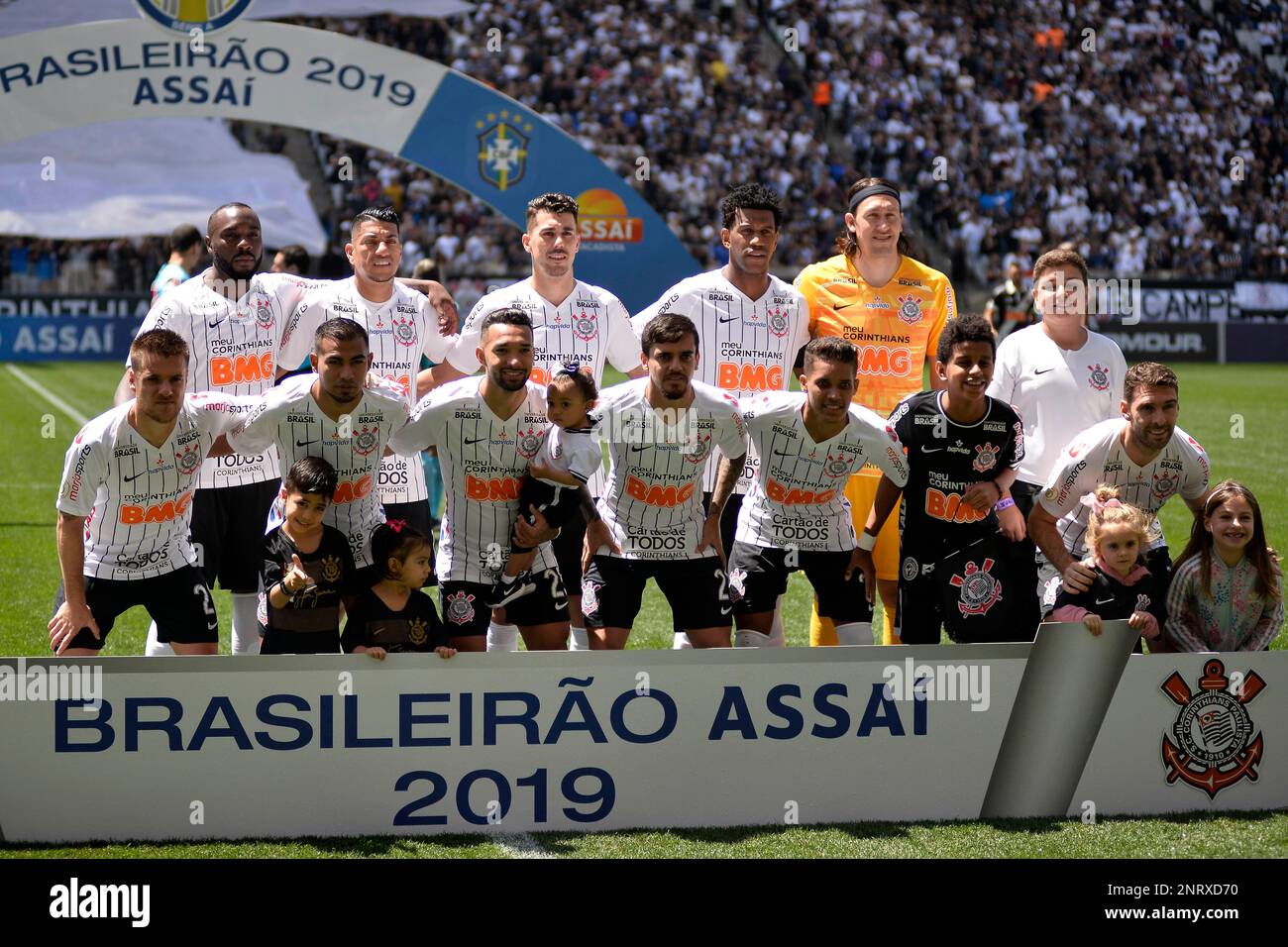 Brasileiro A 2019, Corinthians vs Vasco - Corinthians players pose for ...