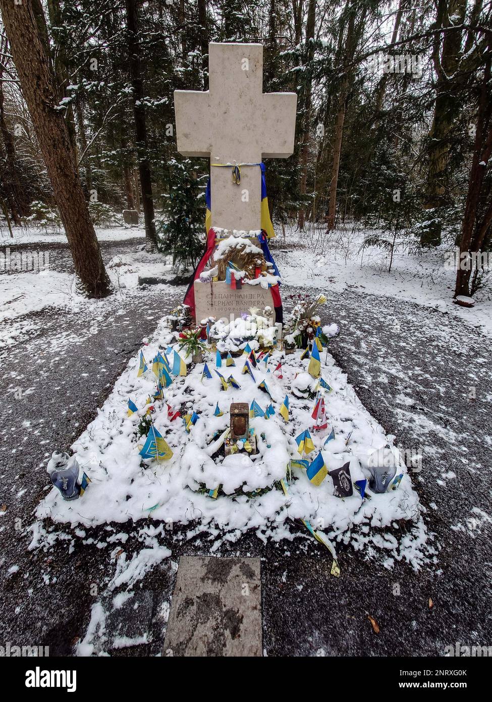Munich, Bavaria, Germany. 27th Feb, 2023. The grave of Ukrainian ...