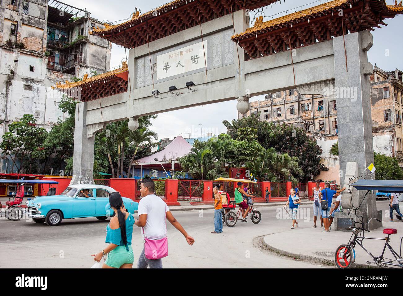 Main Gate in Chinatown, erected 1998, gift of the government of China ...