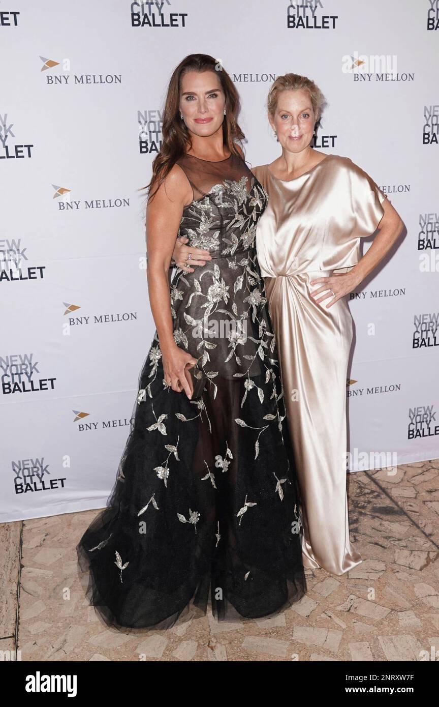 Photo by: John Nacion/STAR MAX/IPx 2019 9/26/19 Brooke Shields and Ali ...