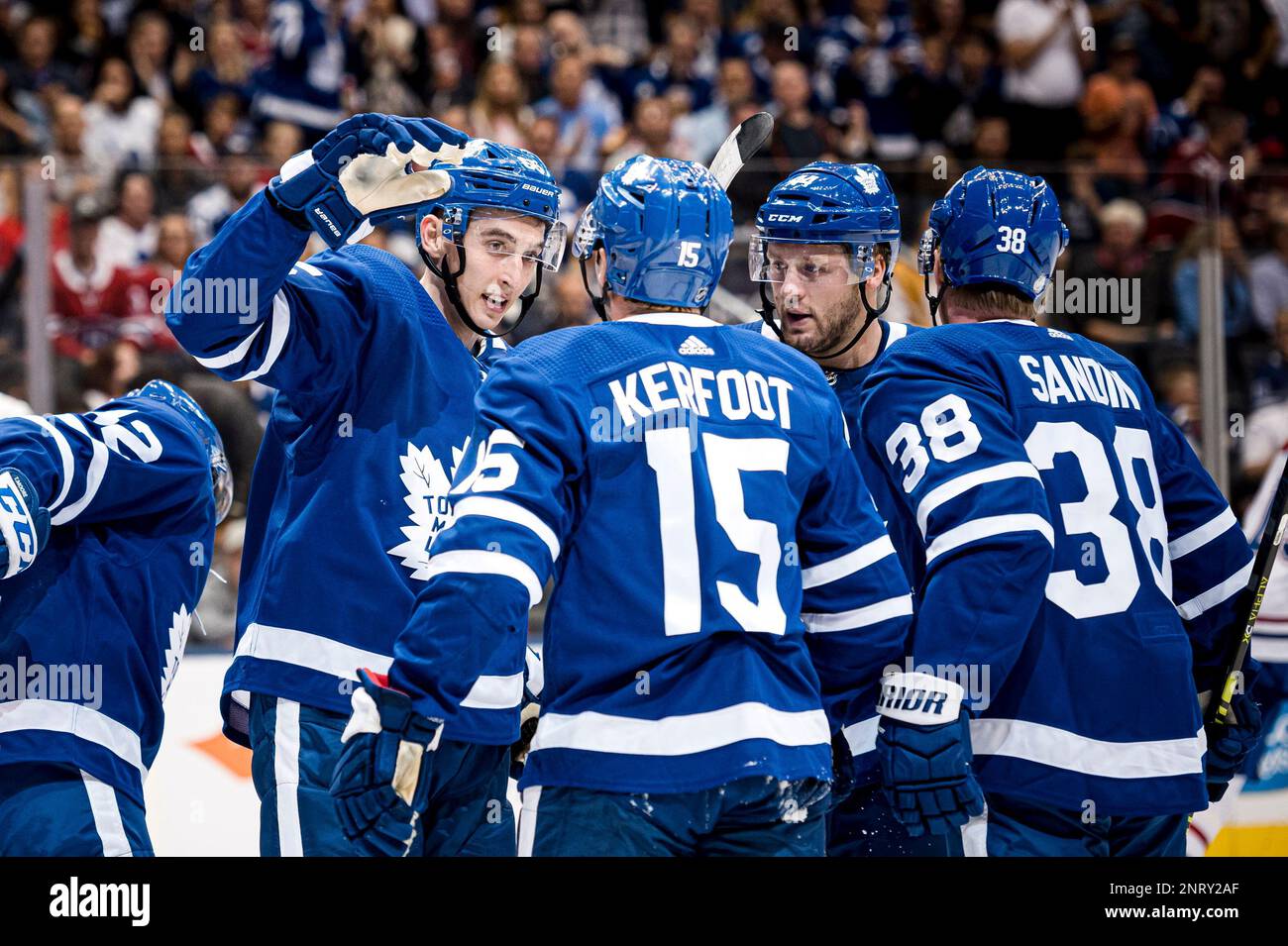Toronto Maple Leafs right wing Ilya Mikheyev (65), center Alexander ...