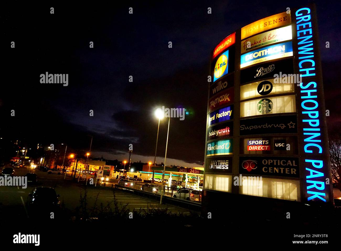 Greenwich Shopping Park, London, United Kingdom Stock Photo - Alamy