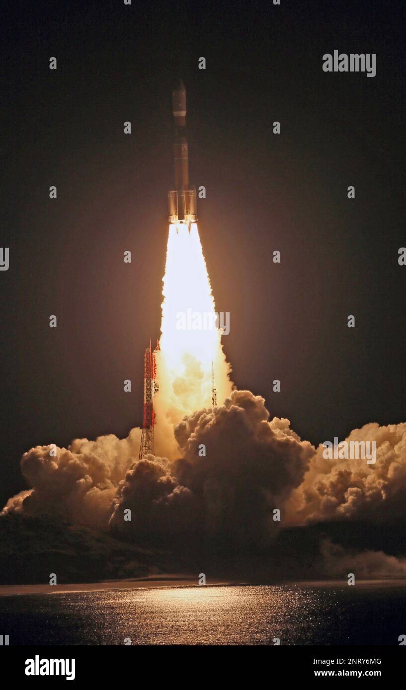 The H-II Transfer Vehicle "KOUNOTORI8" (HTV8), the cargo transporter to ...