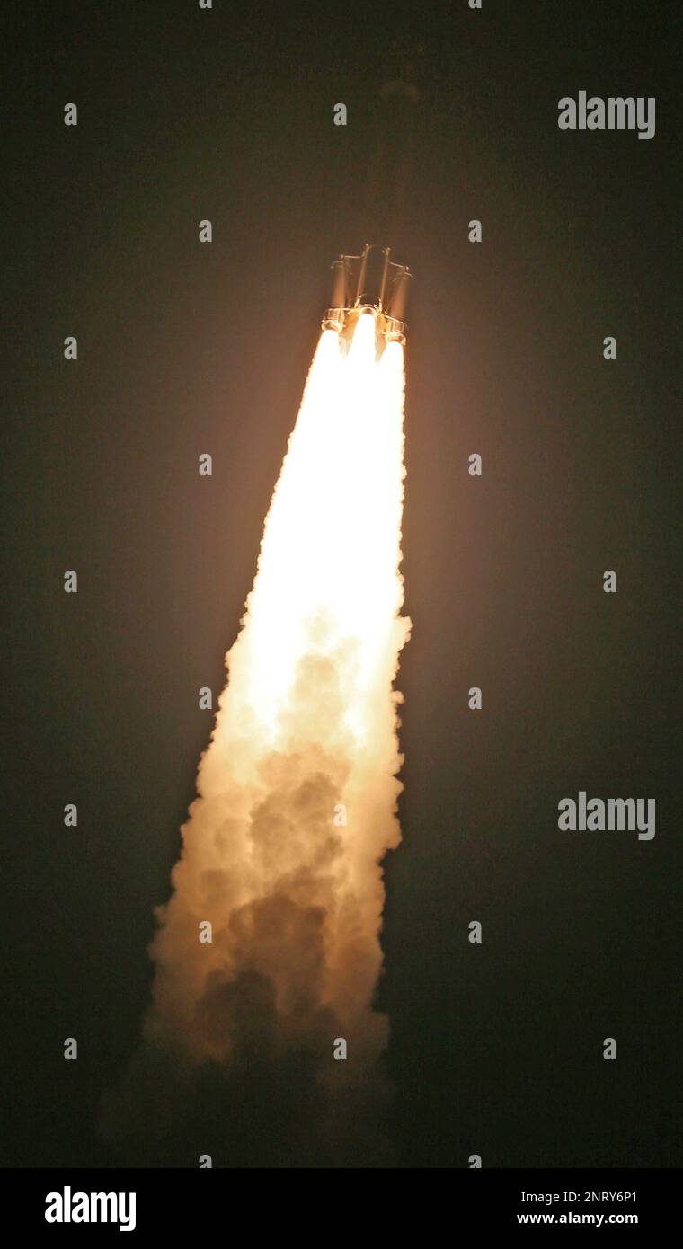 The H-II Transfer Vehicle "KOUNOTORI8" (HTV8), the cargo transporter to ...