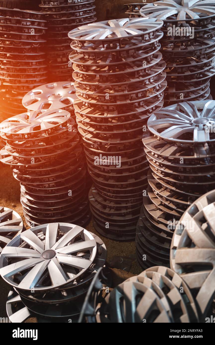 Alloy wheels stack hi-res stock photography and images - Alamy