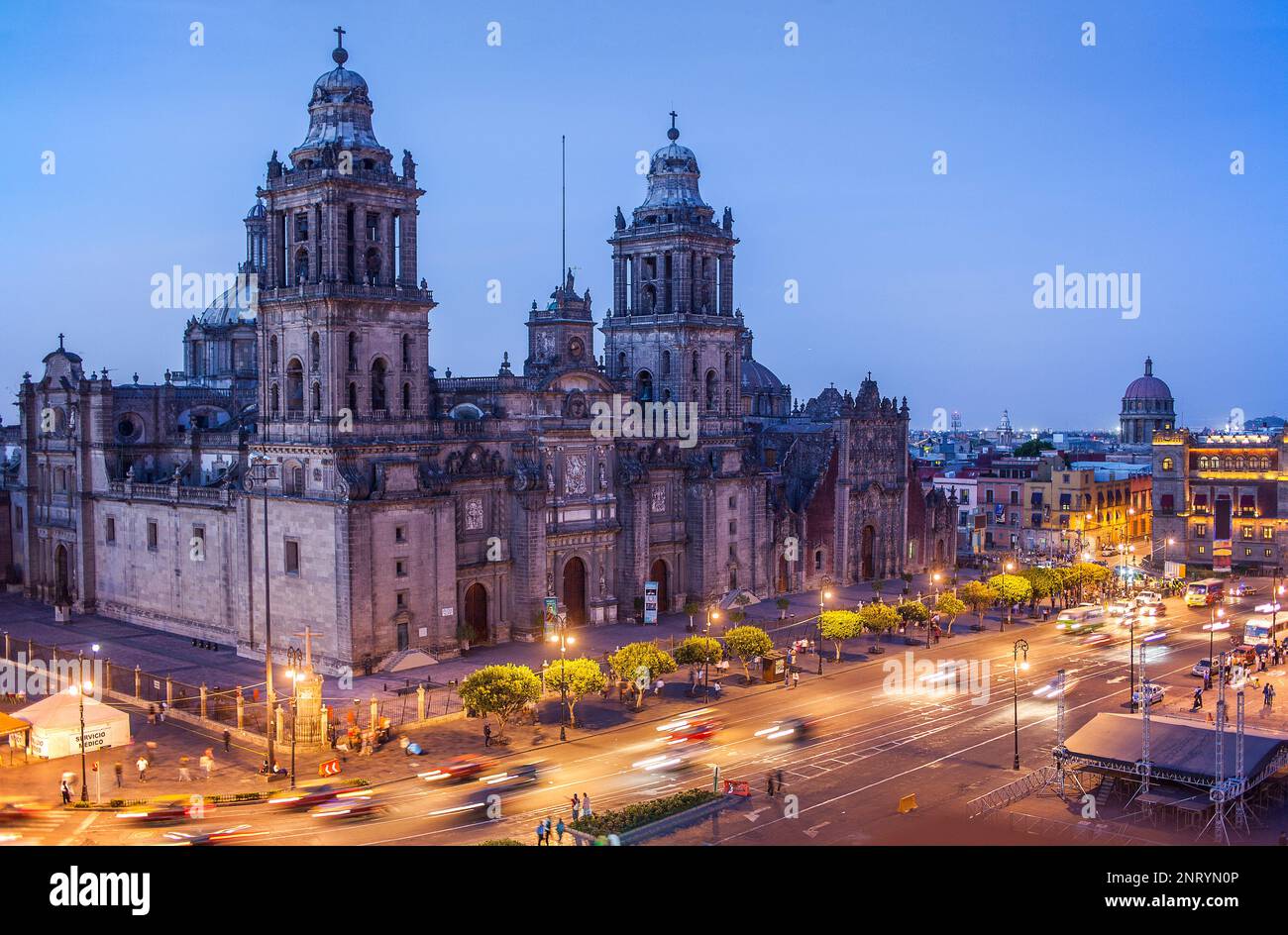 The Metropolitan Cathedral, in Plaza de la Constitución, El Zocalo ...