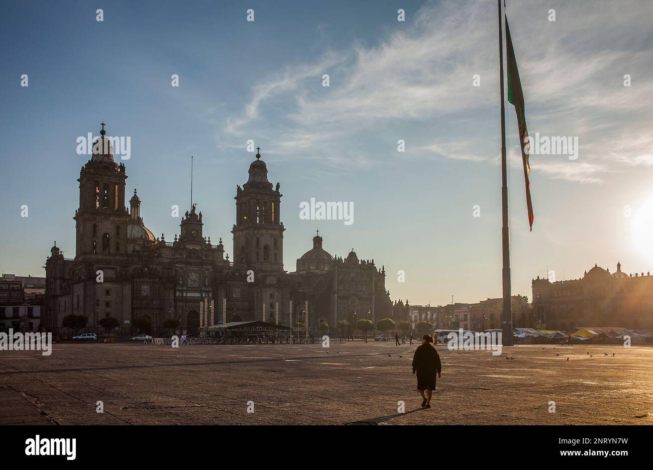 The Metropolitan Cathedral, in Plaza de la Constitución, El Zocalo ...