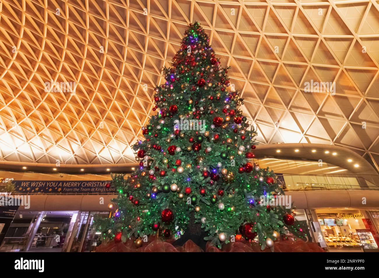 England, London, Kings Cross Station, Christmas Tree Stock Photo - Alamy
