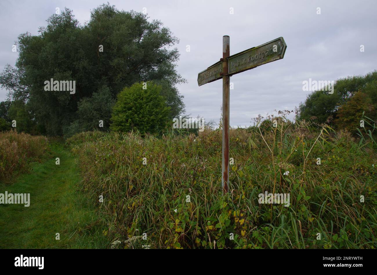 The Oxford Green Belt Way Long-distance trail. Oxfordshire. England. UK ...