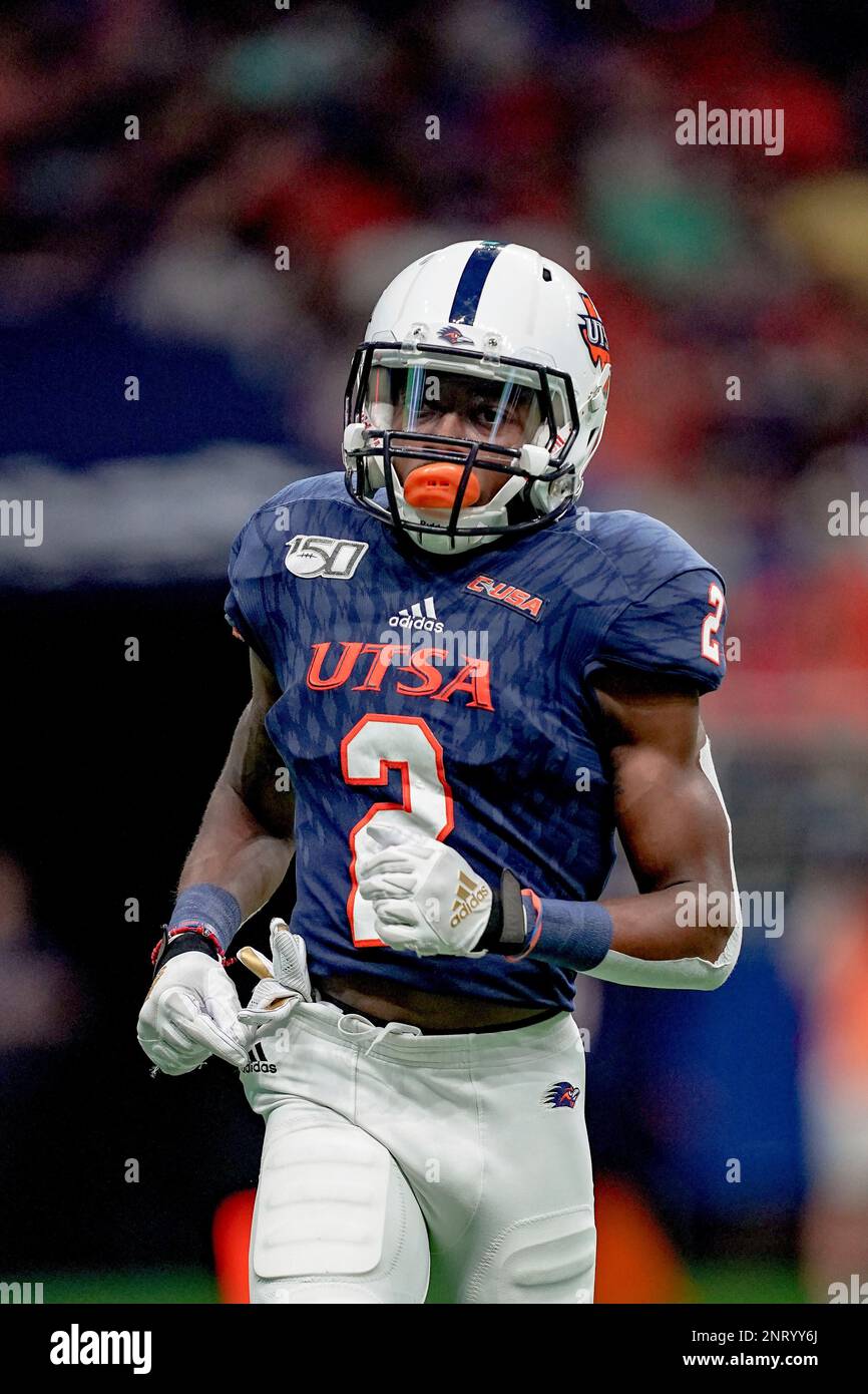 SAN ANTONIO, TX - SEPTEMBER 14: UTSA Roadrunners wide receiver Sheldon ...