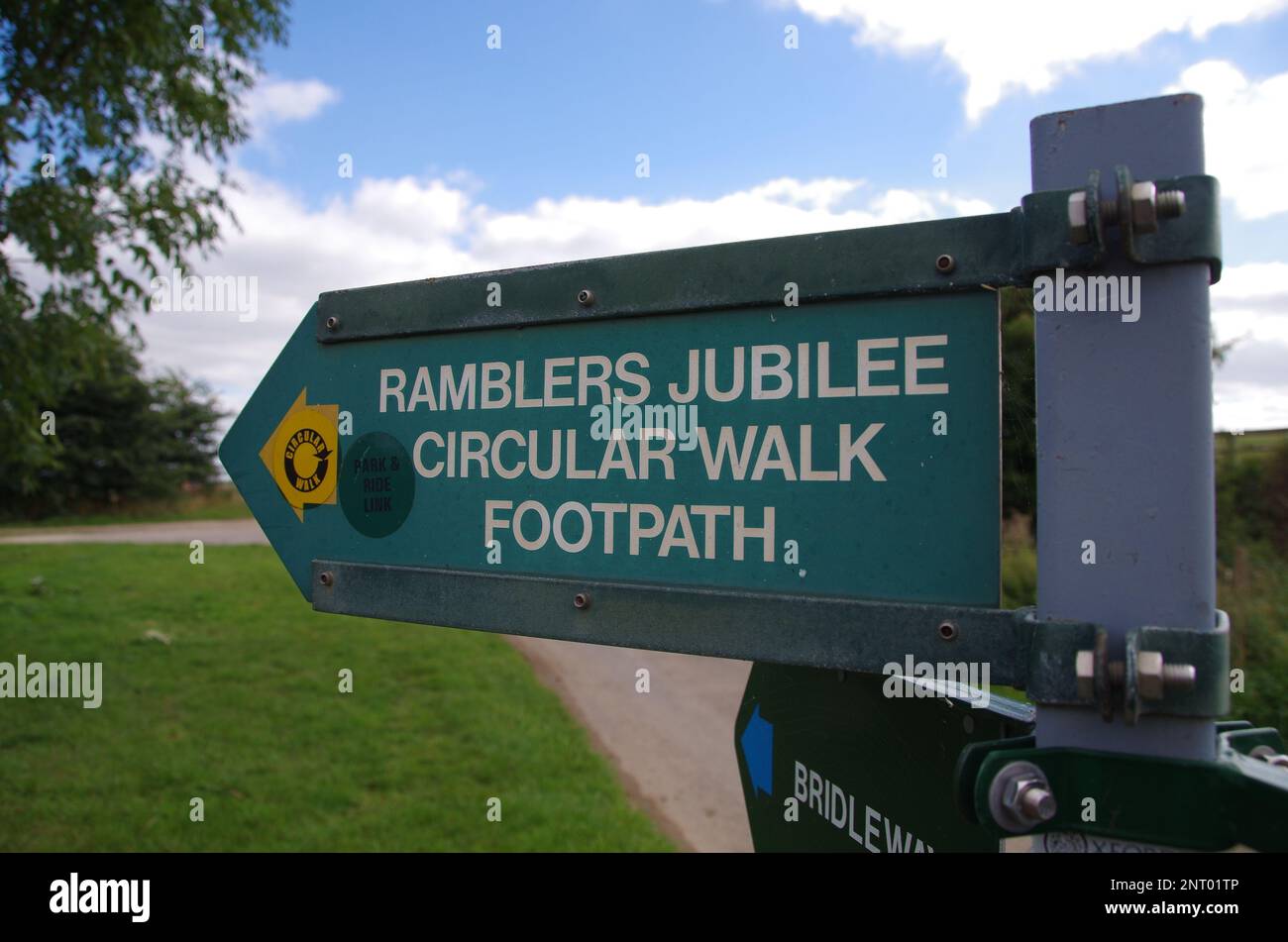 The Oxford Green Belt Way Long-distance trail. Oxfordshire. England. UK ...