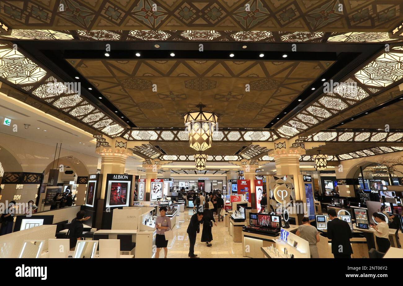 A photo shows the ceiling of the first floor designed by Vorizu ...