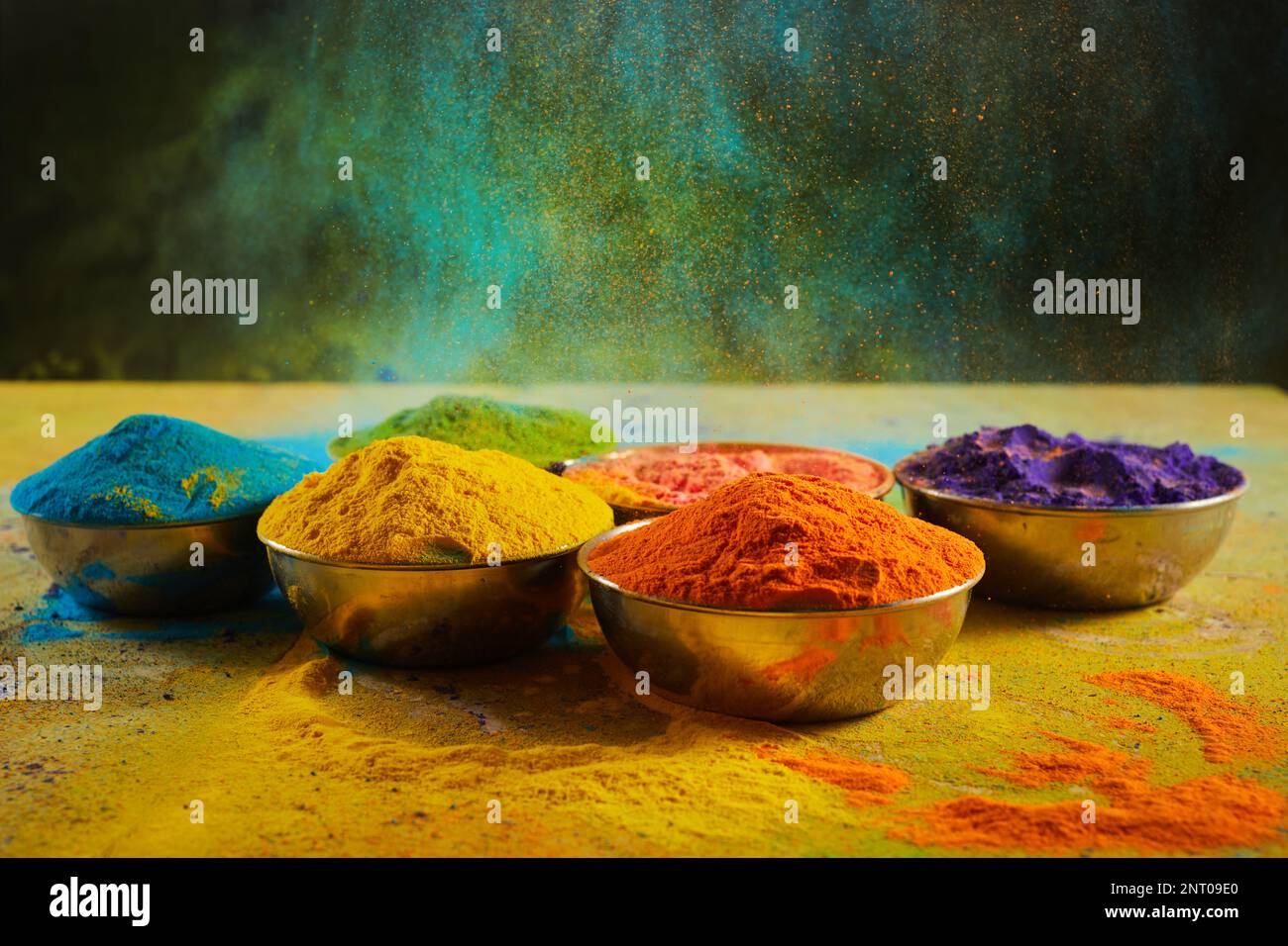 Colorful traditional Holi powder in bowls. Happy Holi. Concept Indian ...