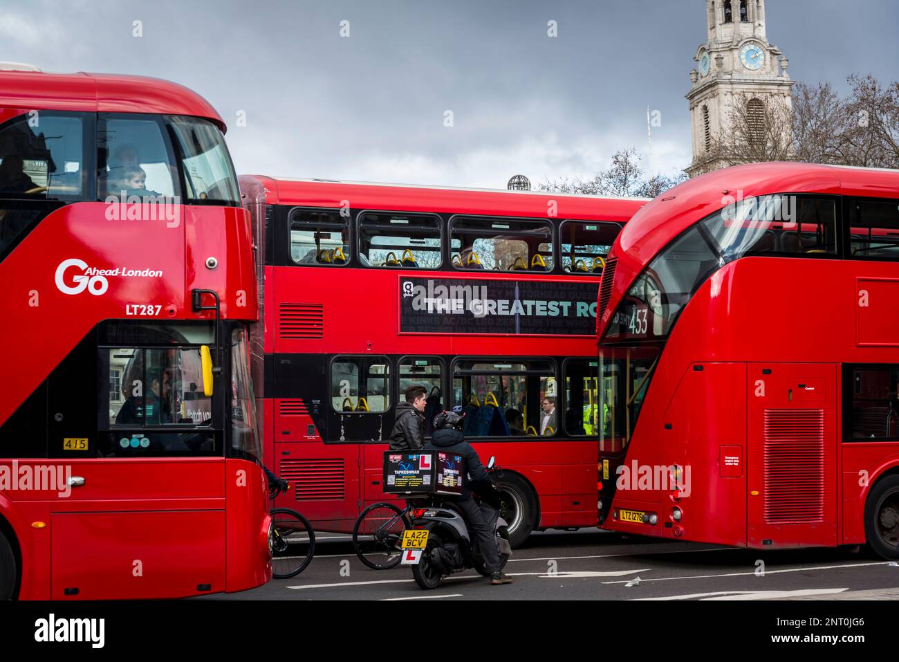 Traffic jam at Trafalgar Square, London, England, UK Stock Photo - Alamy