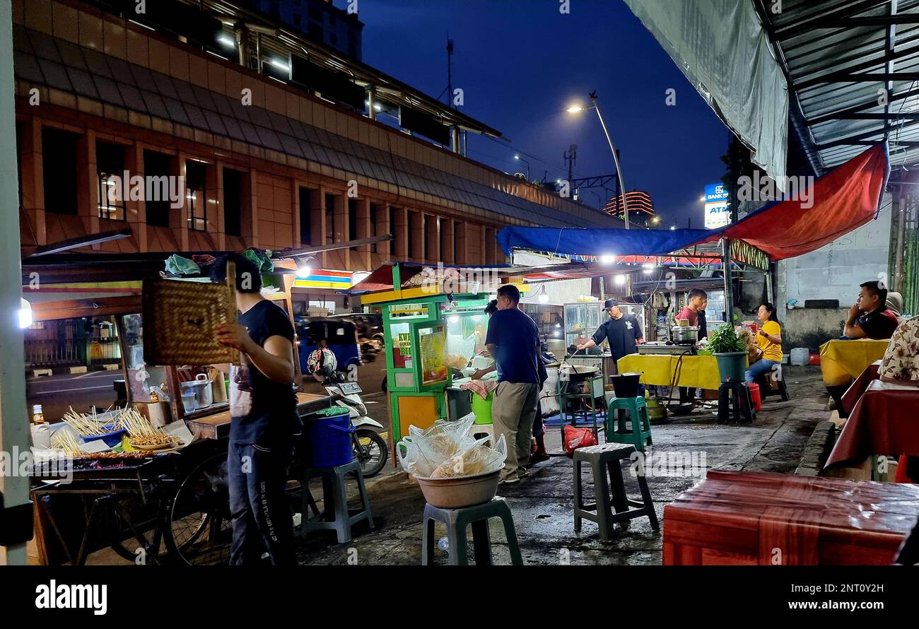 Indonesian street food, ranging from satay to soup, Nasi Goreng to ...