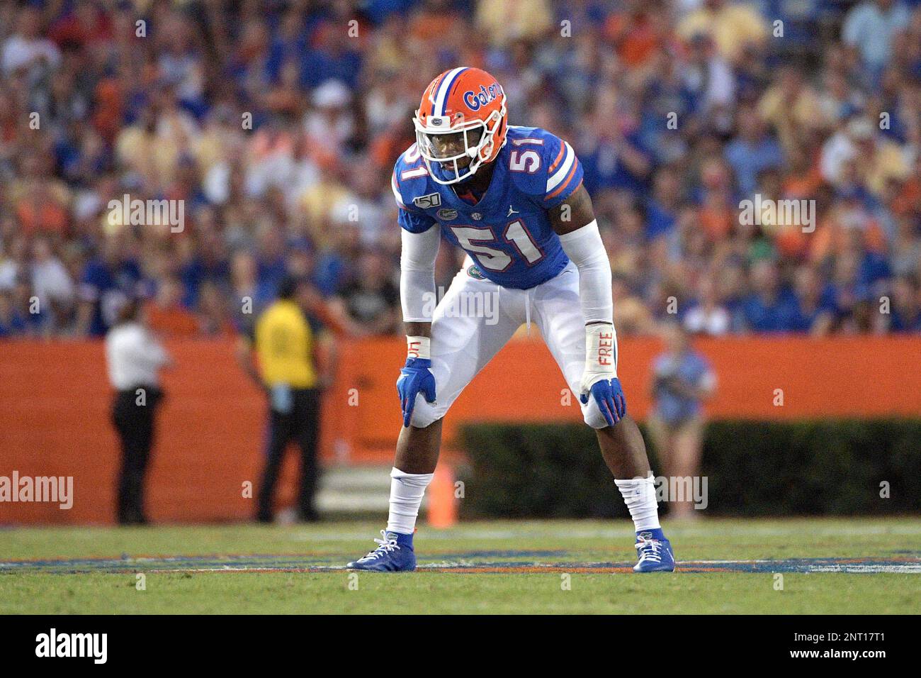 Florida linebacker Ventrell Miller (51) sets up for a play during the ...