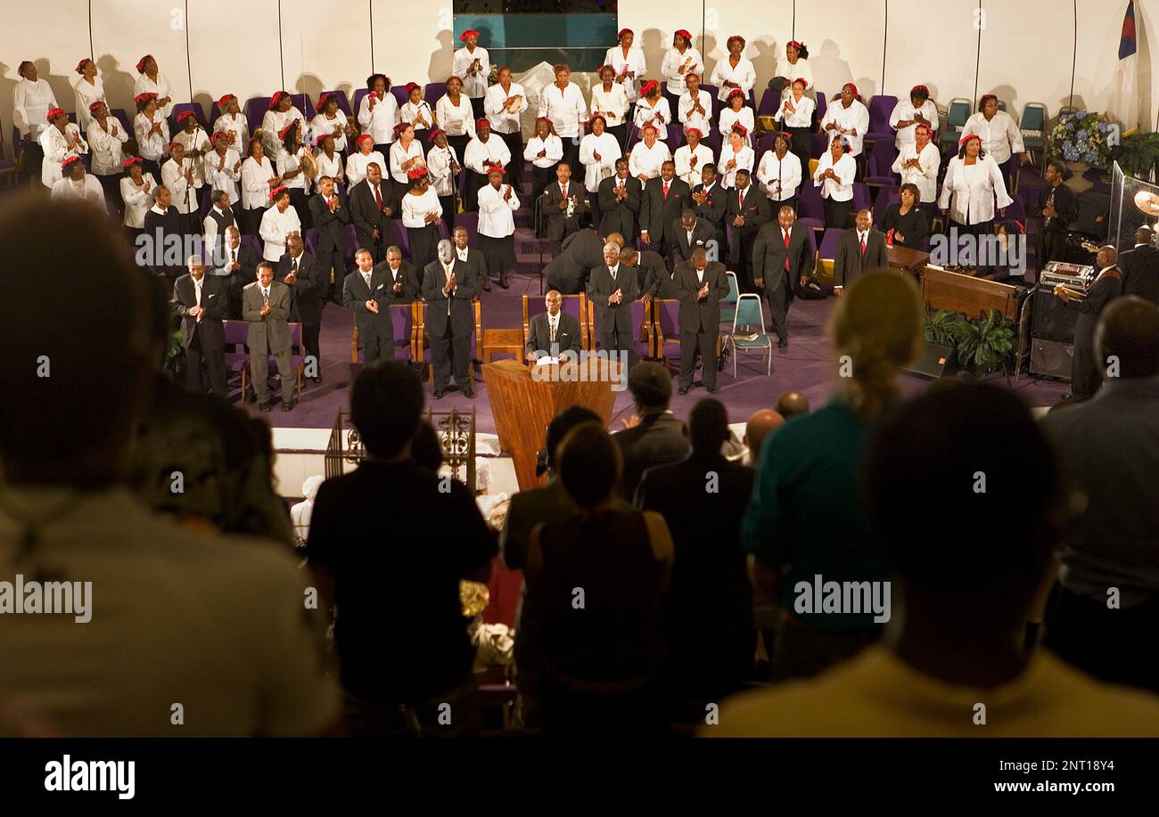 Harlem.Mass,Gospel at Greater Refuge Temple Church,New York City, USA Stock Photo - Alamy