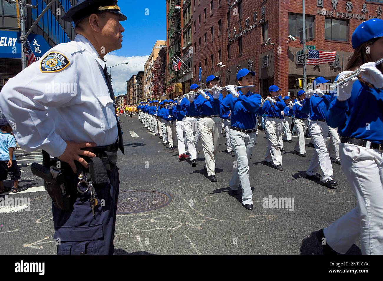 New york police canal street hi-res stock photography and images - Alamy