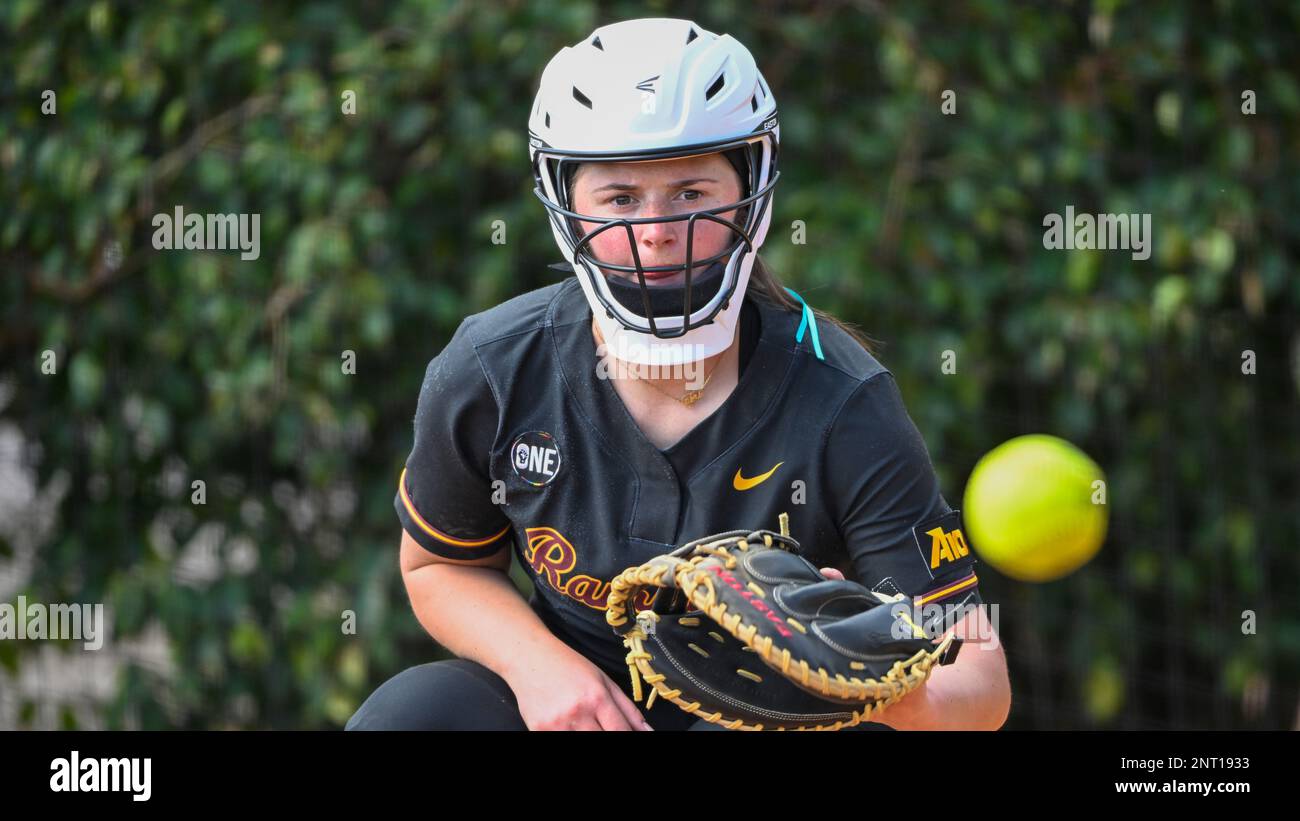 Loyola Chicago's Tori Boysen during an NCAA softball game on Friday ...