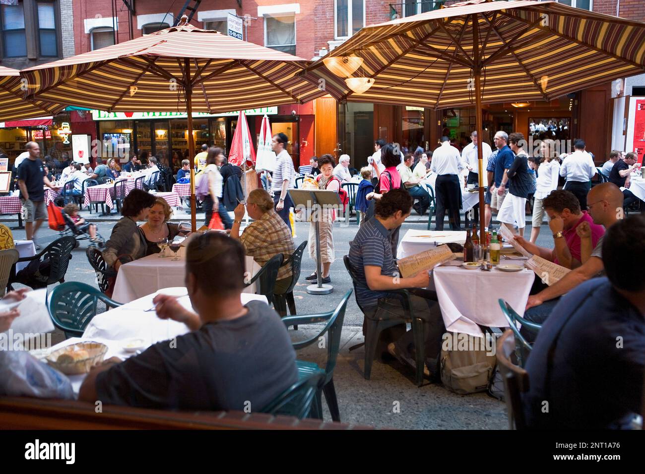 Mulberry street bar new york hi-res stock photography and images - Alamy