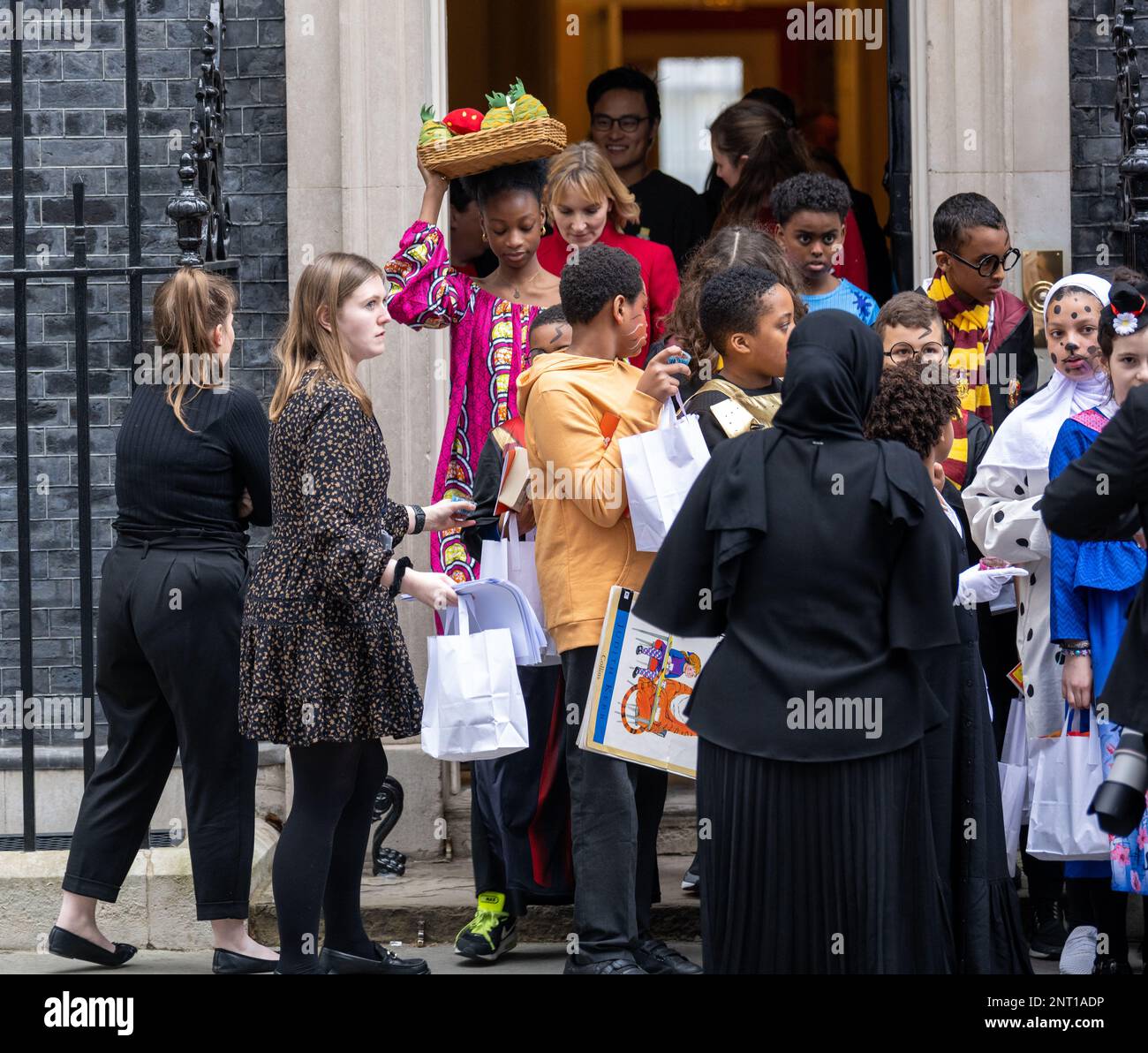 Children world book day uk hi-res stock photography and images - Alamy
