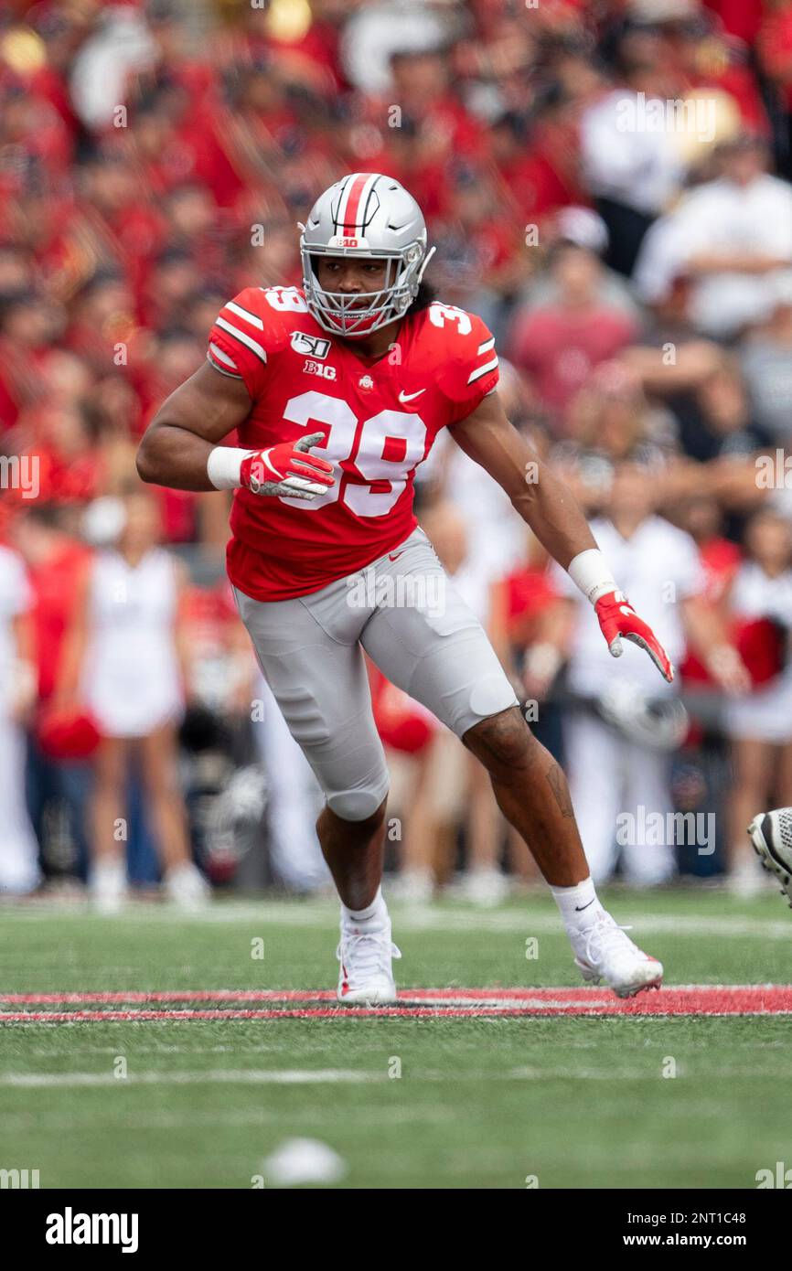 COLUMBUS, OH - SEPTEMBER 07: Ohio State Buckeyes linebacker Malik ...