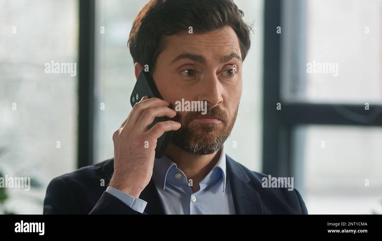 Speaking on phone loud hi-res stock photography and images - Alamy