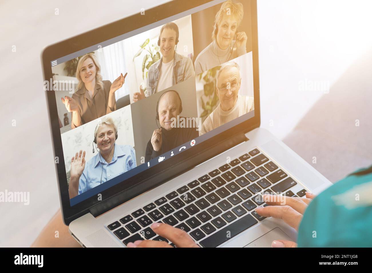 Video conference participation hi-res stock photography and images - Alamy