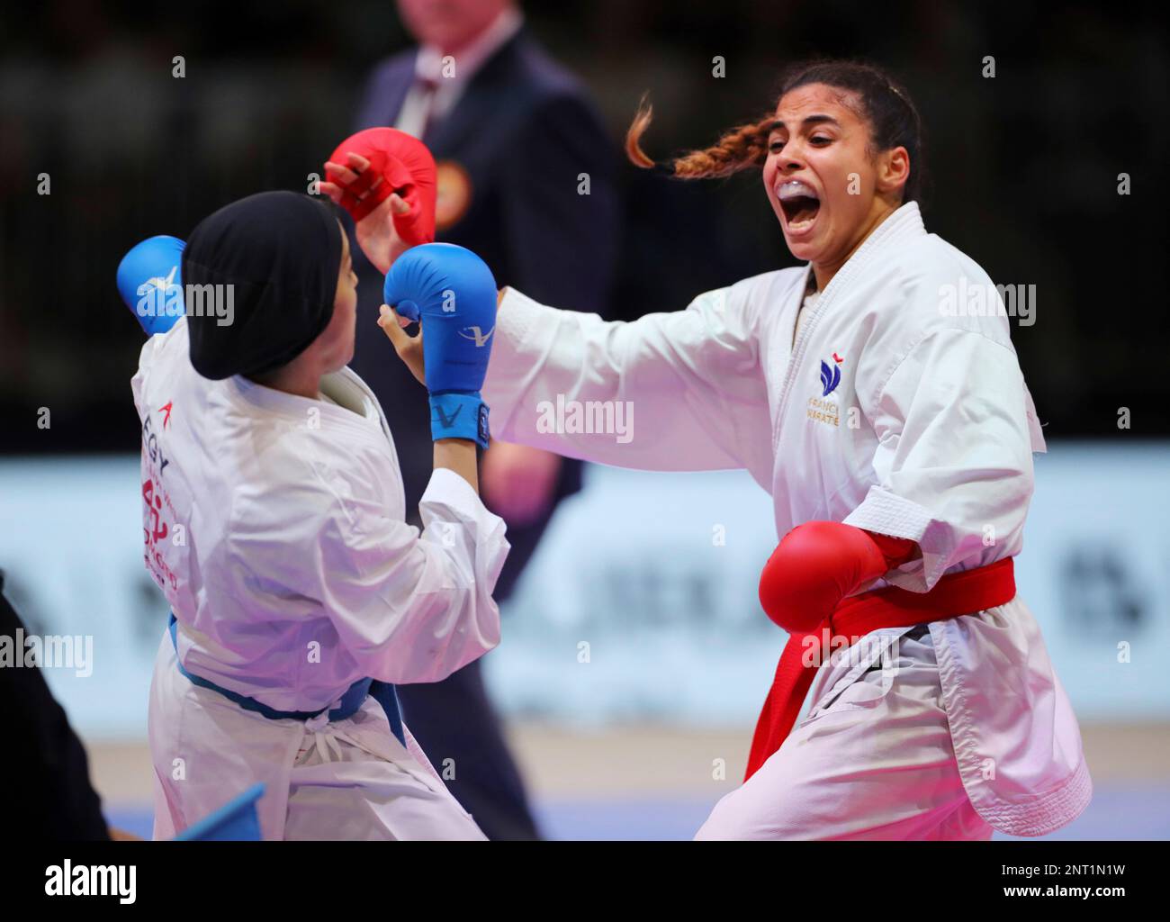 France's LEILA HEURTAULT (red) and Egypt's GIANA LOTFY compete in ...