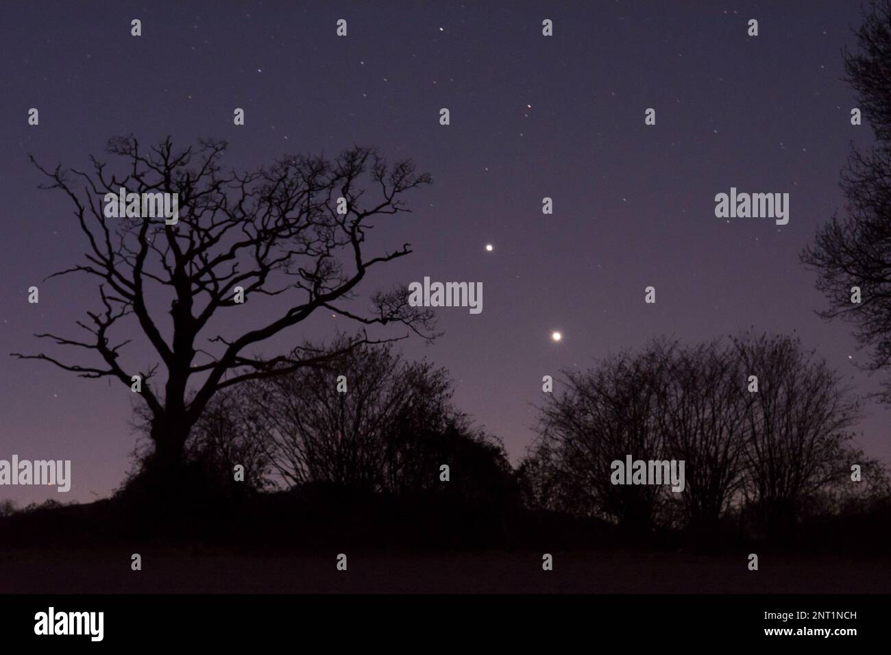 Planets in night sky hi-res stock photography and images - Alamy