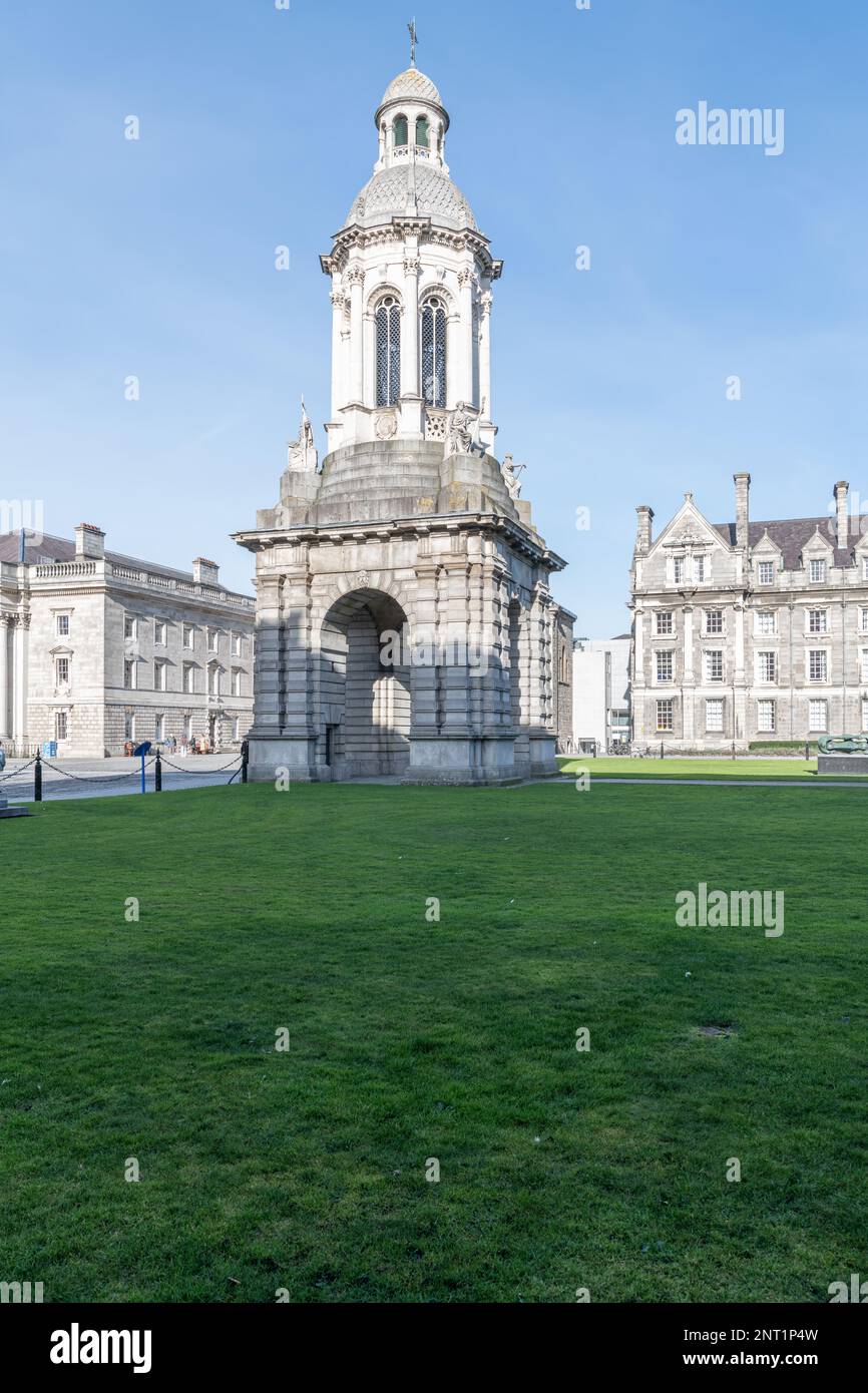 Trinity college kirk hi-res stock photography and images - Alamy
