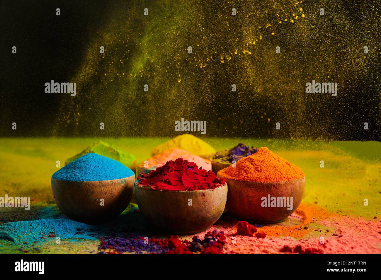 Colorful traditional Holi powder in bowls. Happy Holi. Concept Indian ...