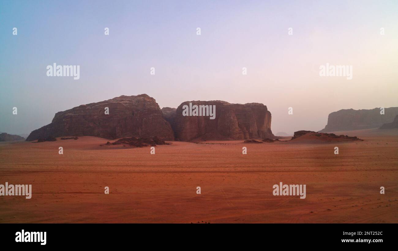Sunset time rocks in Wadi Rum desert (The Valley of the Moon). Jordan ...