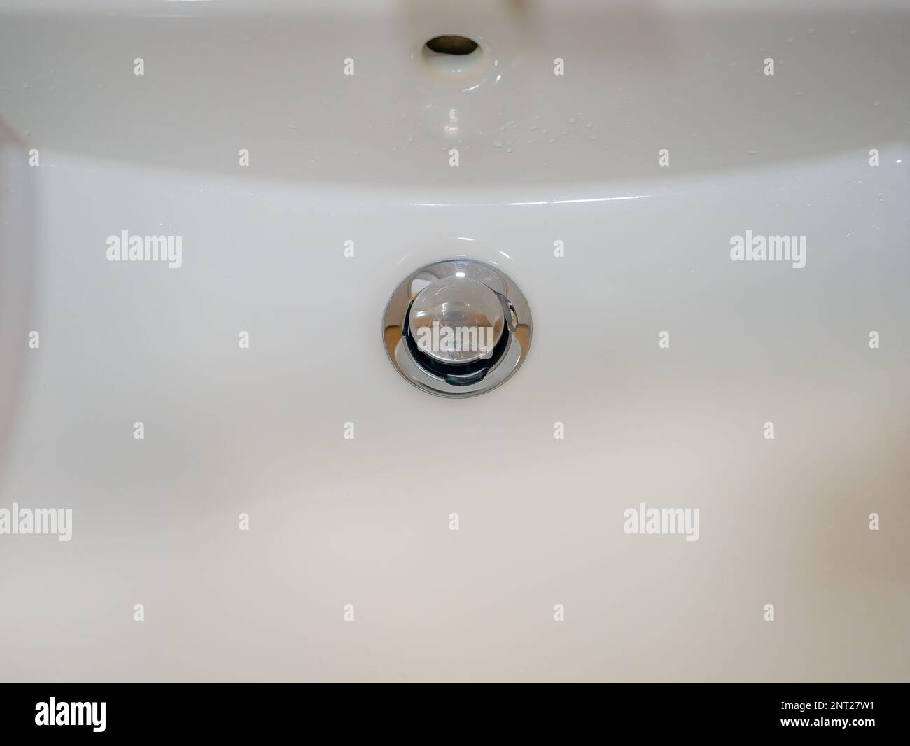Tap without water hi-res stock photography and images - Alamy