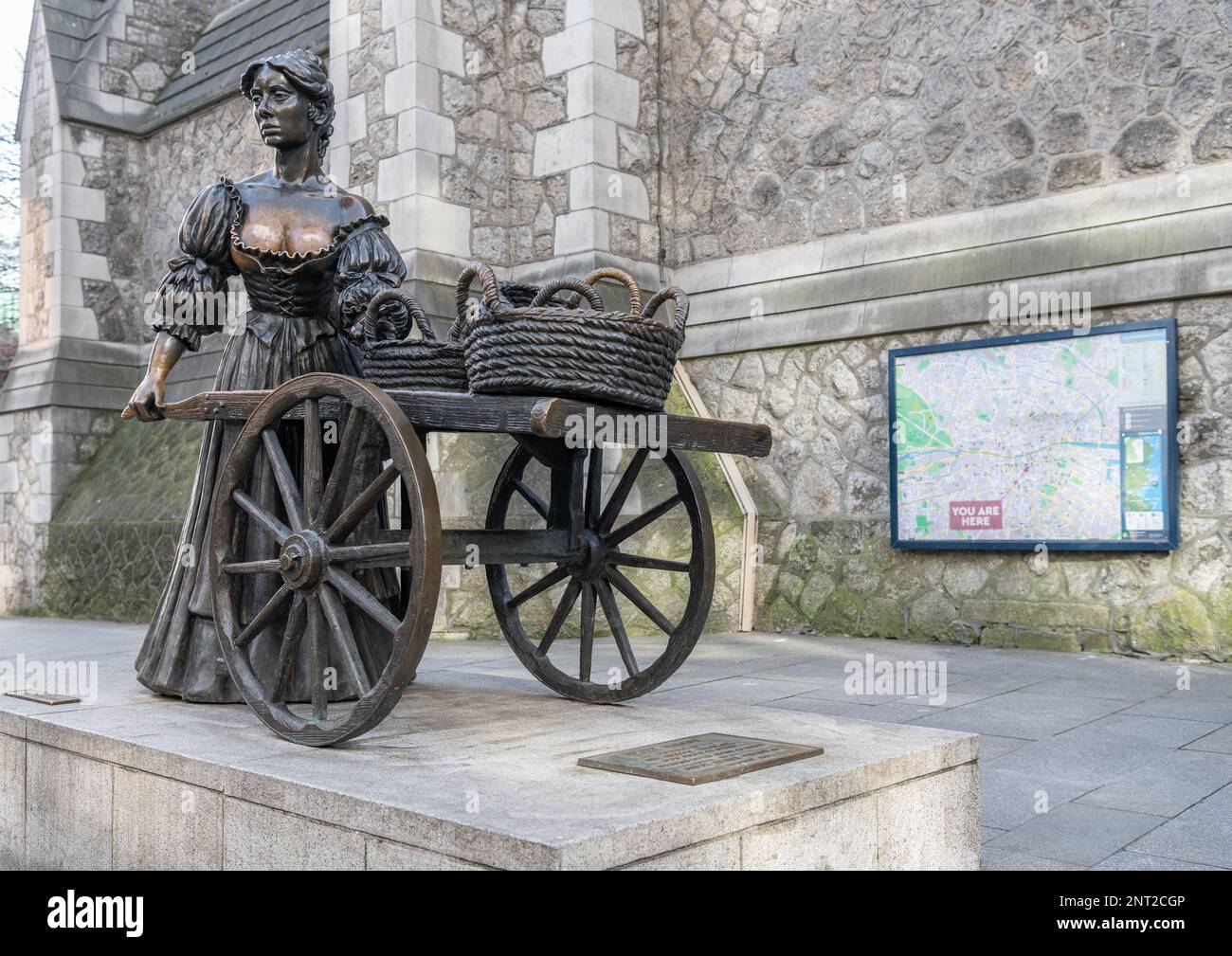 The Molly Malone Statue on Grafton Street, Dublin, Ireland Stock Photo - Alamy