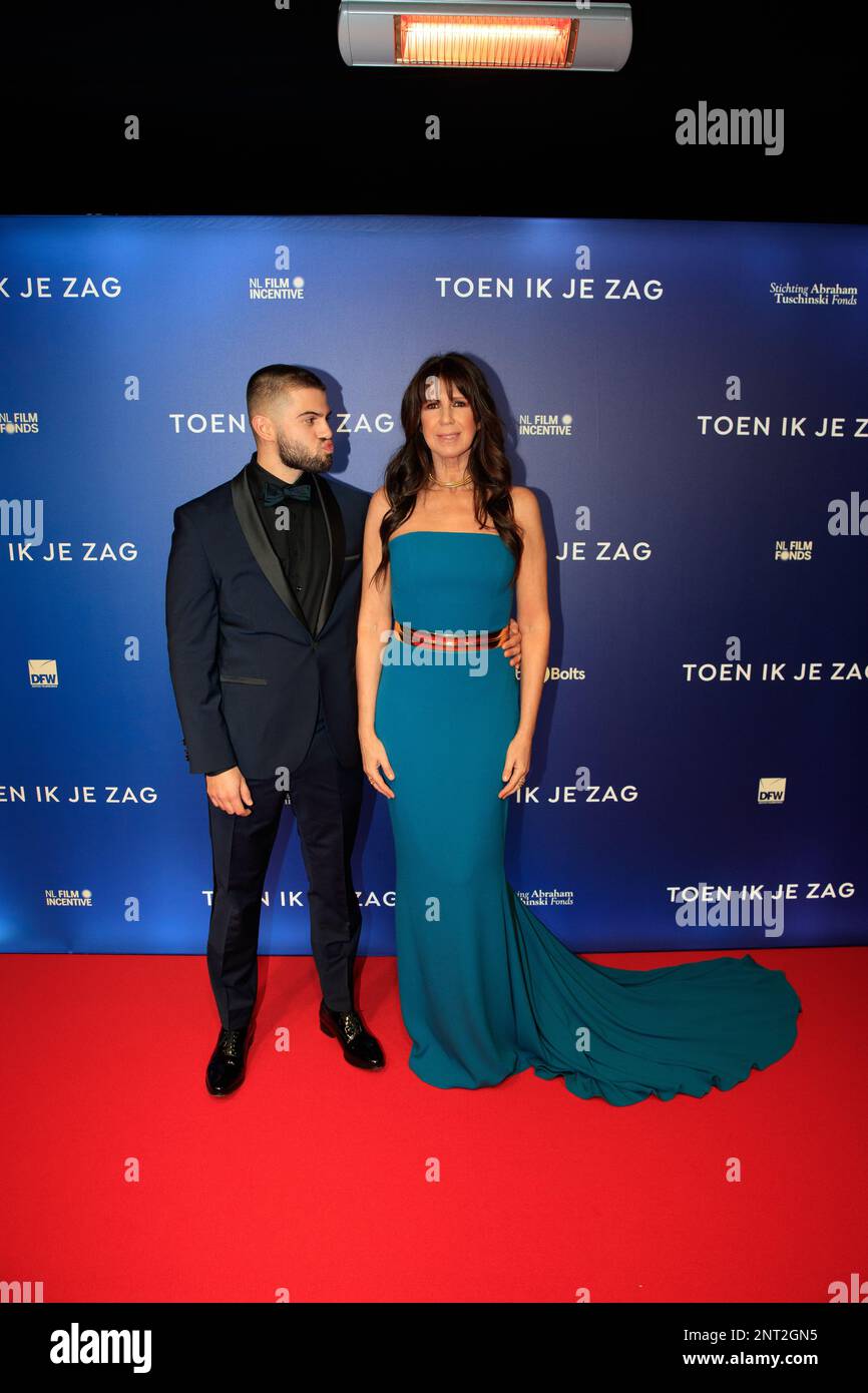 AMSTERDAM - Isa Hoes with her son Merlijn Kamerling on the red carpet ...