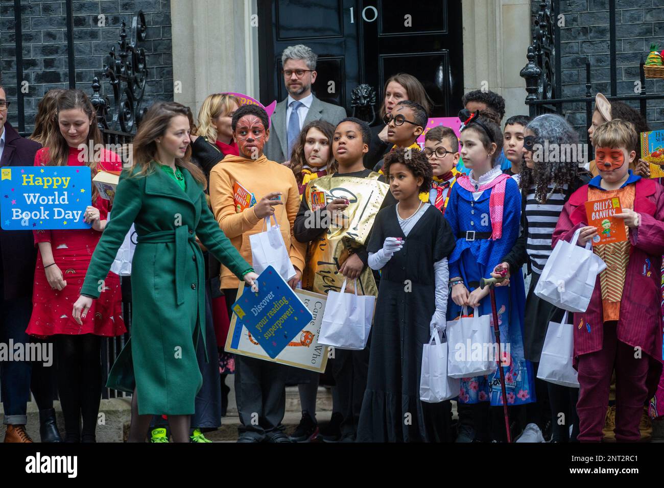 Children world book day uk hi-res stock photography and images - Alamy