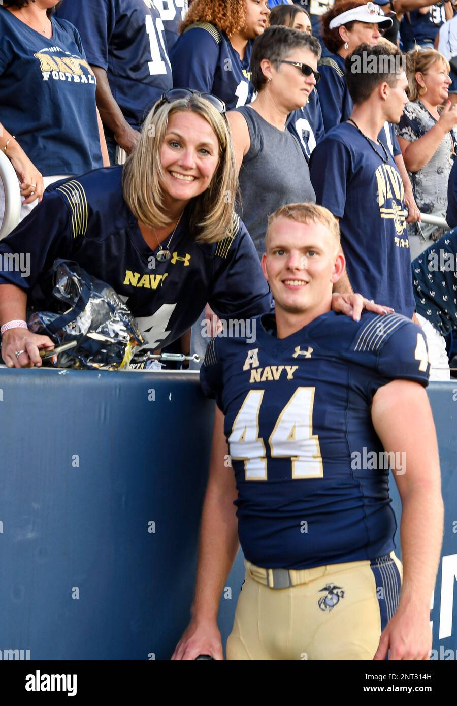 ANNAPOLIS, MD - AUGUST 31: Navy Midshipmen long snapper Michael Pifer ...