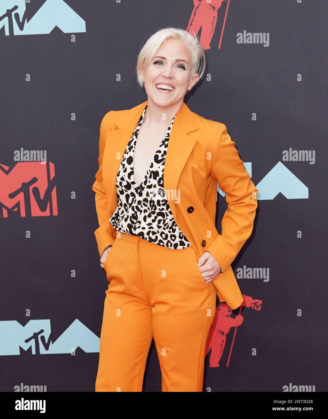 Photo by: zz/John Nacion/STAR MAX/IPx 2019 8/26/19 Hannah Hart at the 2019 MTV Video Music ...