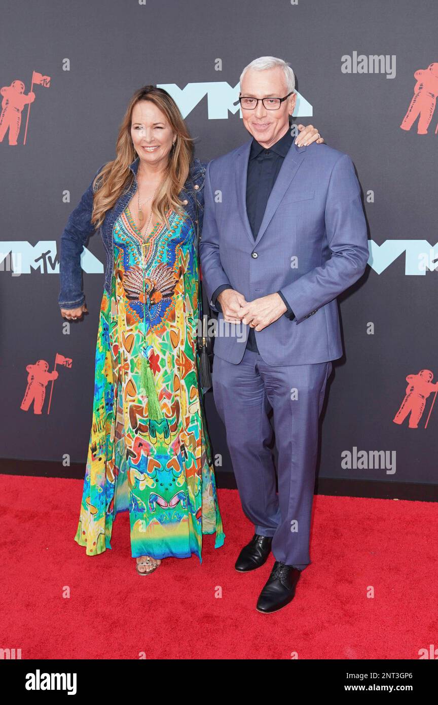 Photo by: John Nacion/STAR MAX/IPx 2019 8/26/19 Drew Pinsky and Susan ...