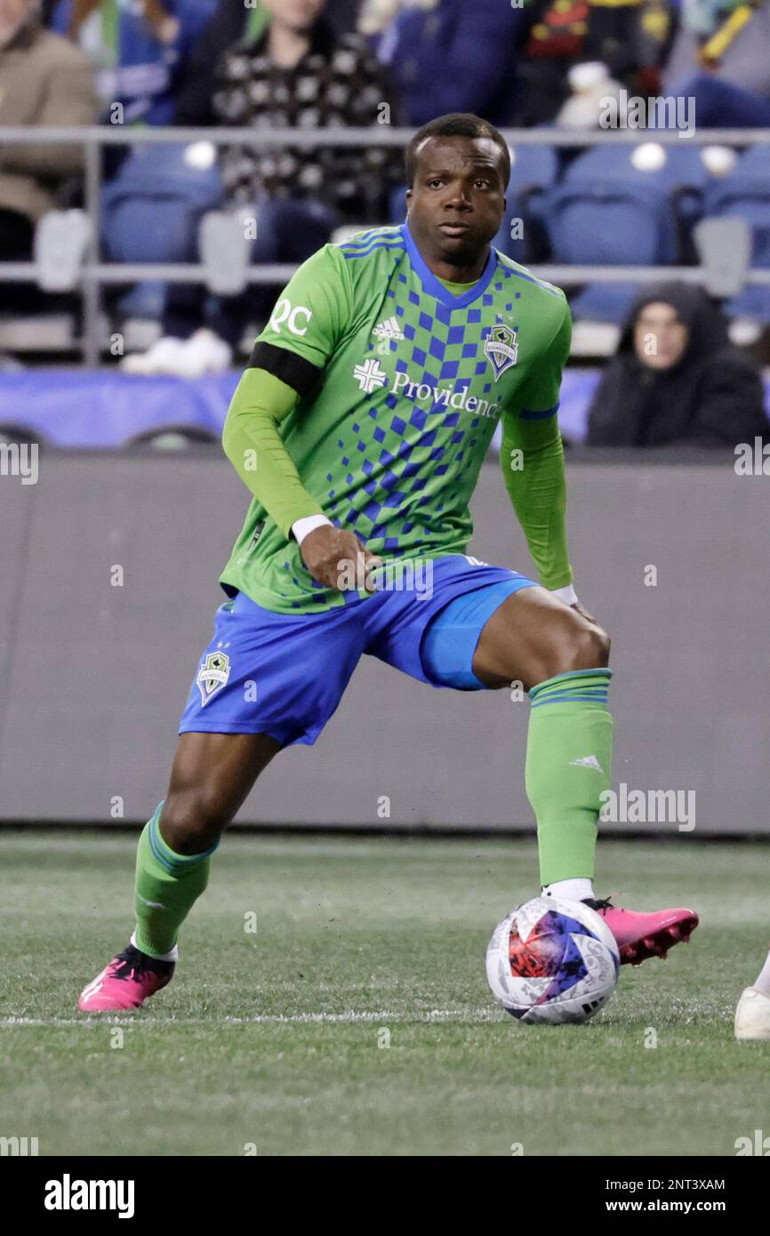 Seattle Sounders defender Nouhou Tolo passes the ball against the ...
