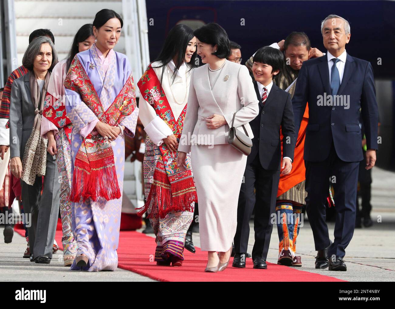 Prince Hisahito with his mother Crown Princess Kiko of Akishino arrive ...